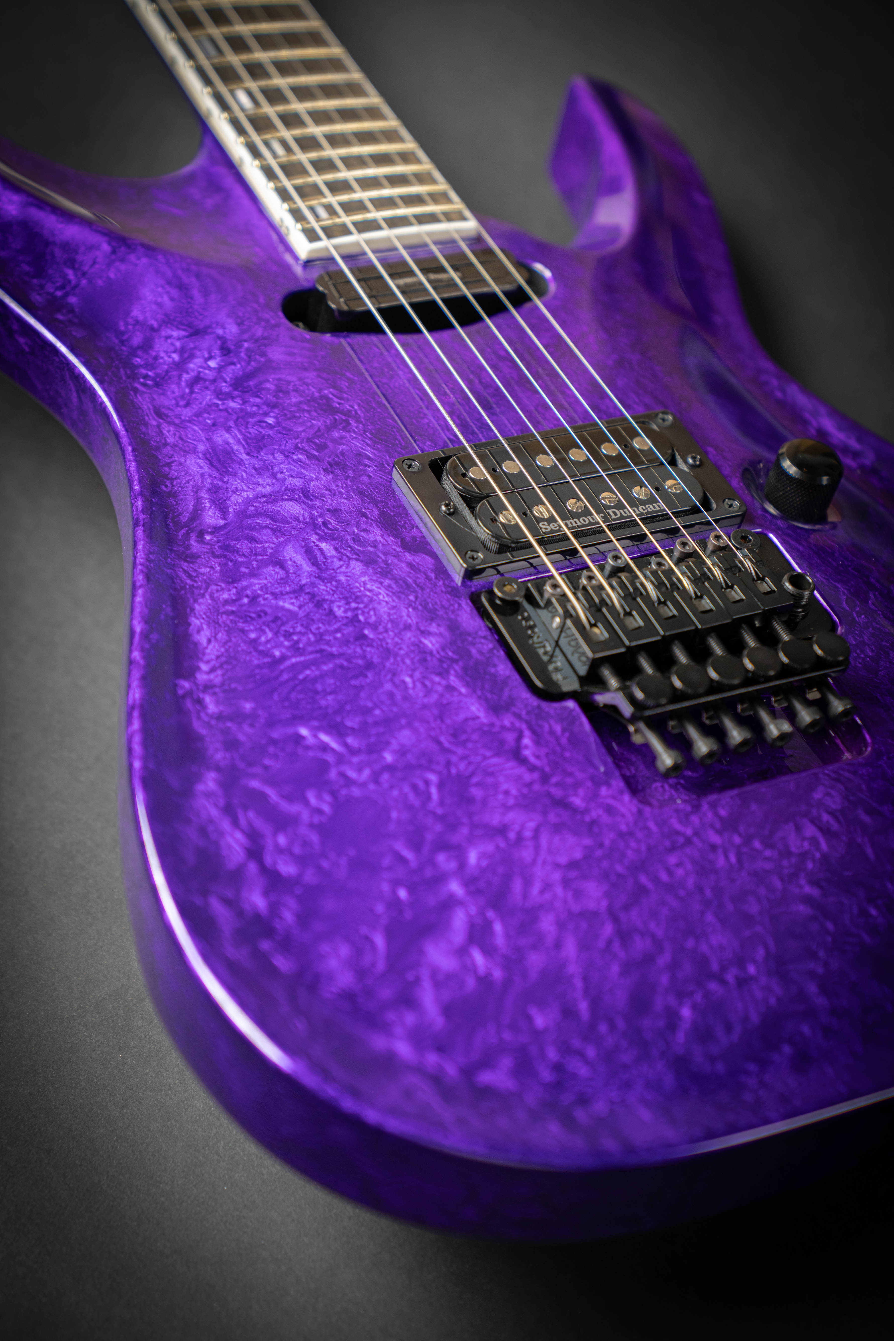 ESP Custom Shop Horizon-I Liquid Metal Purple (E0650242 ESP Custom Shop Horizon-I Liquid Metal Purple (E0650242