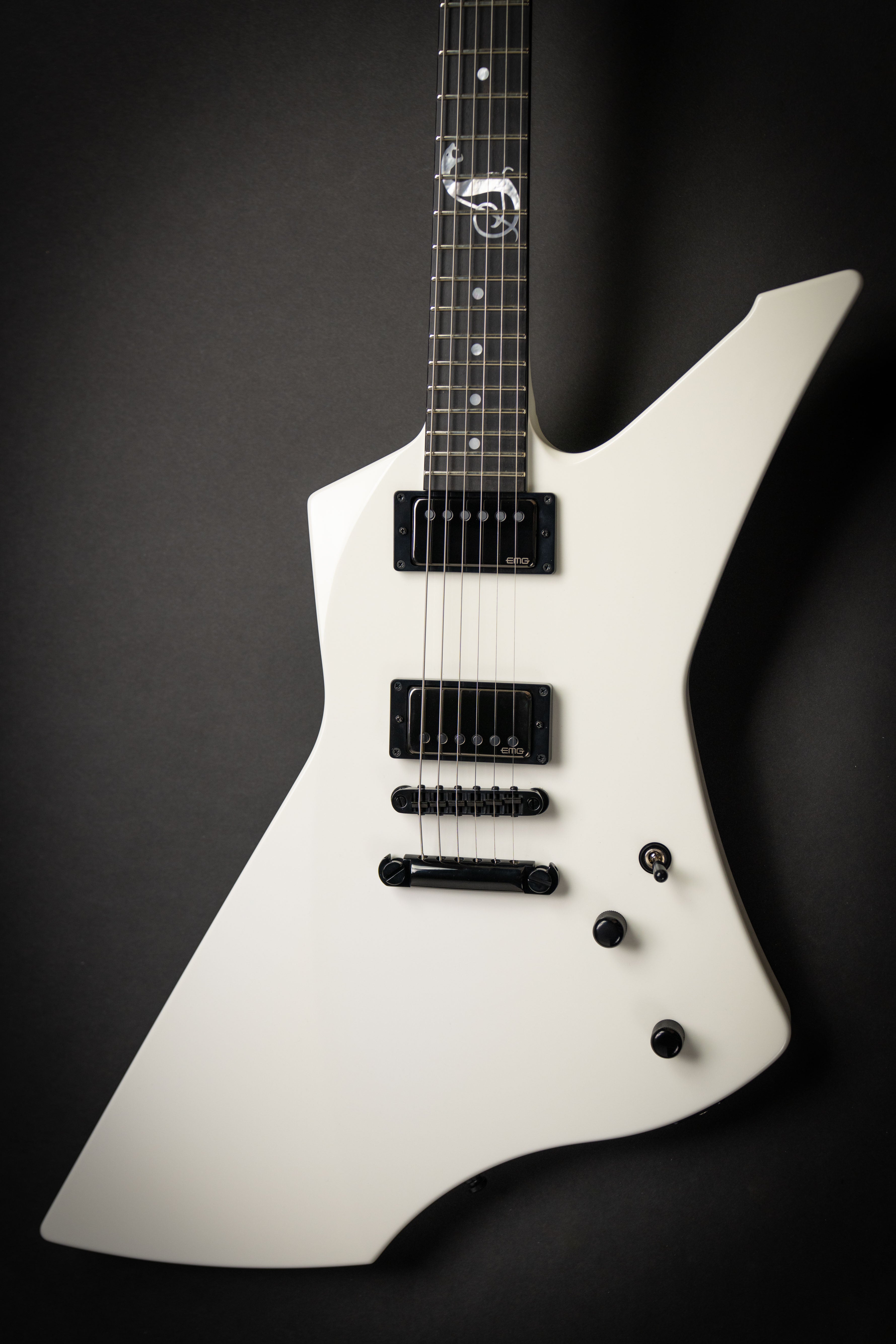 ESP Custom Shop Snakebyte White (E7520232) – Guitars Rebellion