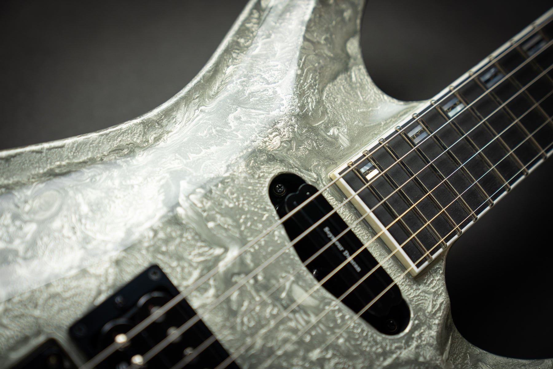 ESP Custom Shop Horizon-I Liquid Metal Silver (E4700222) – Guitars Rebellion
