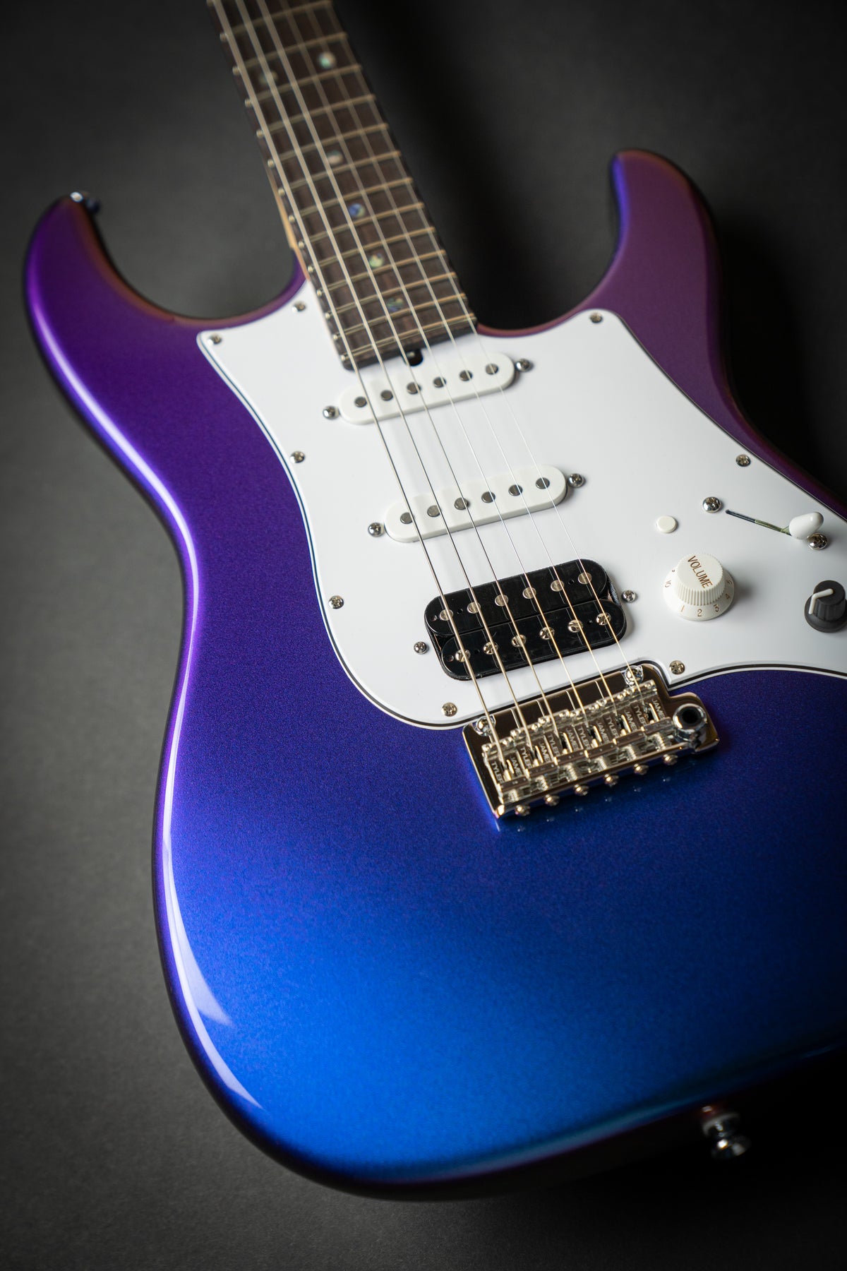 James Tyler Japan Studio Elite HD Color Shifting (J22085) – Guitars ...