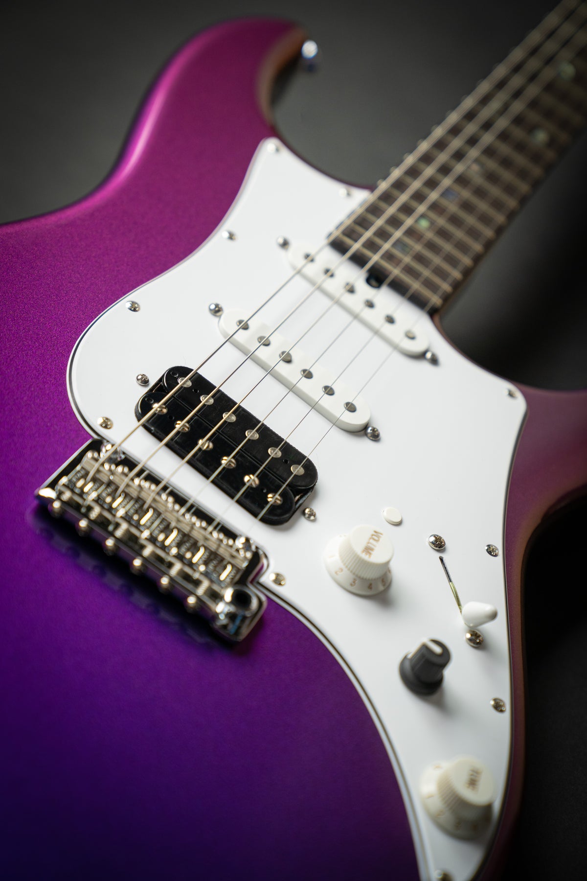 James Tyler Japan Studio Elite HD Color Shifting (J22085) – Guitars ...